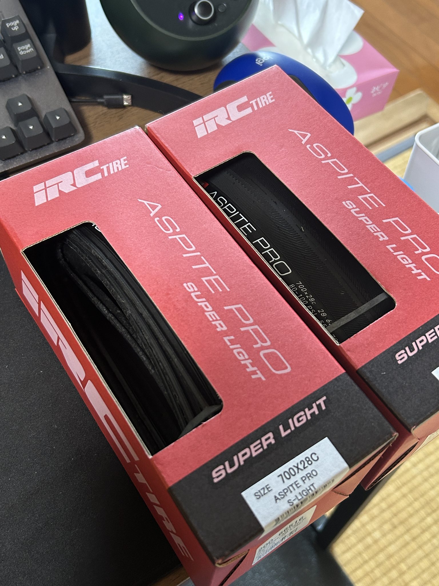 IRC ASPITE PRO S-LIGHTは最高の転がりとグリップ力を備えた1本。だがリピートをためらうほどの欠点がある。 – onizine.net